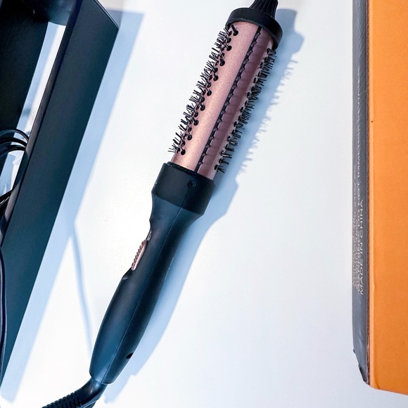 Phoebe | Other | Phoebe Heated Curling Brush With Box Ceramic Barrel ...